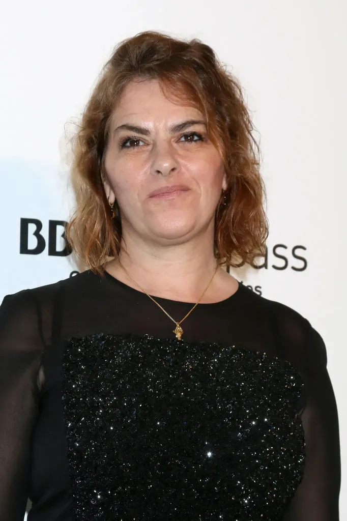 Tracey Emin at Tate Modern: Dates, Major Works, and Key Themes of the ...