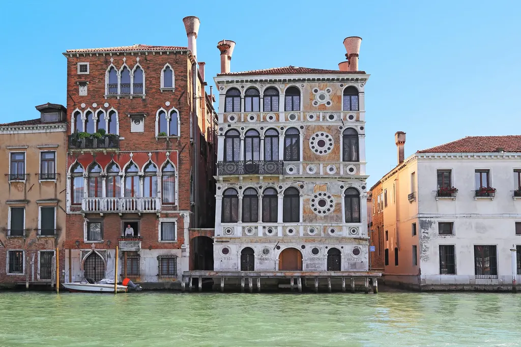Ca’ Dario in Venice: the “cursed” palace painted by Monet is back on ...